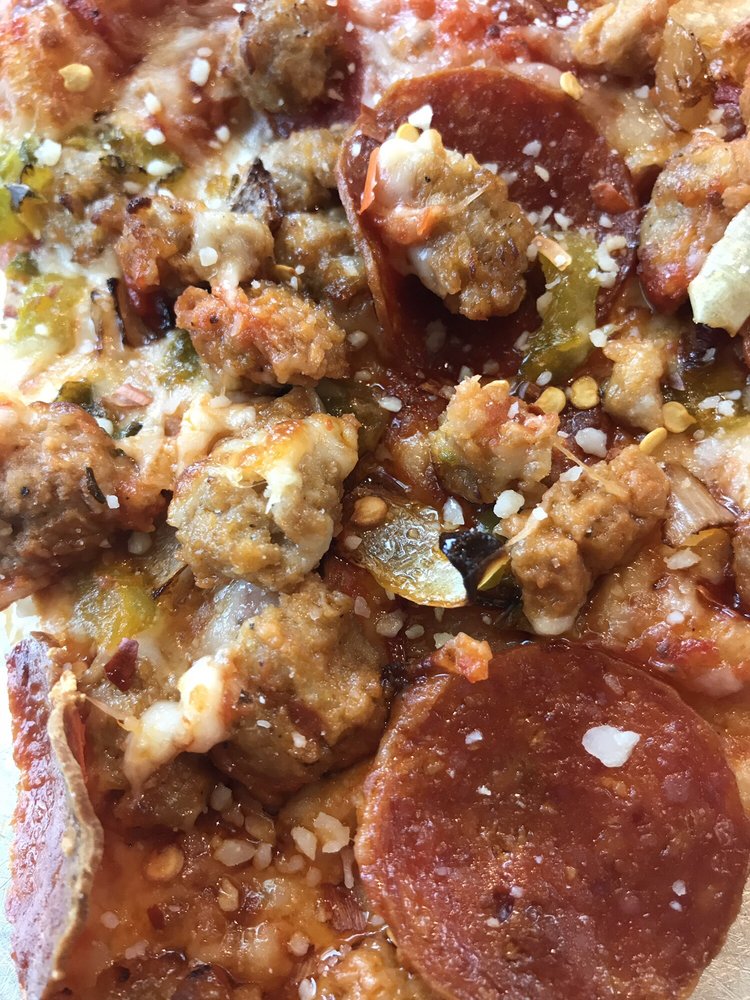 LIGHTHOUSE PIZZA NORTH - 10 Photos & 66 Reviews - Pizza - 1101-1105 US ...