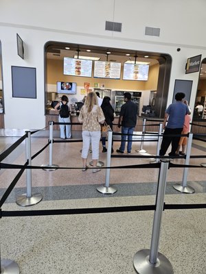 TRIMANA - Updated October 2025 - 213 Photos & 124 Reviews - 700 ...