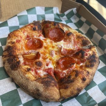 HOOPS PIZZERIA - Updated January 2025 - 19 Photos & 17 Reviews - 697 ...