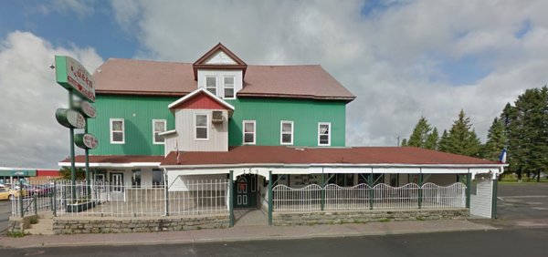 HÔTEL QUEEN CHEZ JEANNE-MANCE - Updated May 2026 - 153 Rue Canada ...