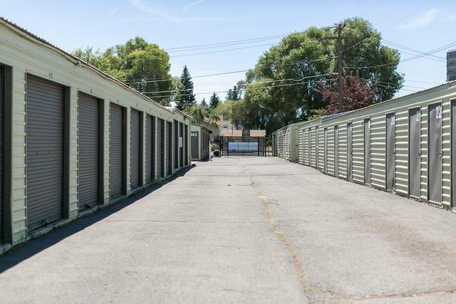 BLUE ELEPHANT STORAGE - Updated October 2025 - 14 Photos - 204 SE Scott ...