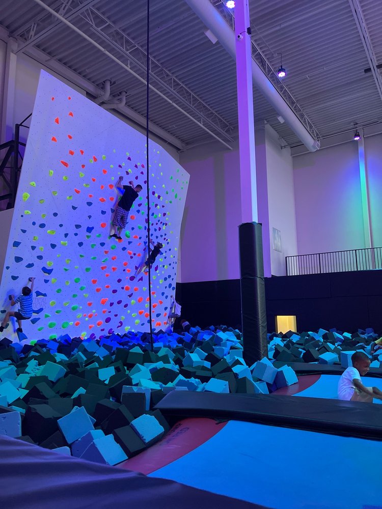 THE RUSH FUNPLEX - Updated April 2025 - 17 Photos & 31 Reviews - 7323 ...