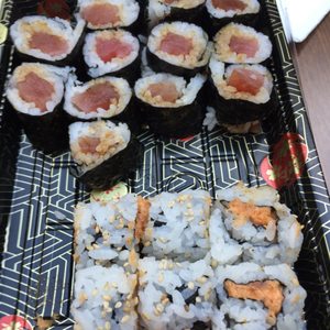 FLYING ROLL - 553 Photos & 328 Reviews - Sushi Bars - 3312 Peachtree ...