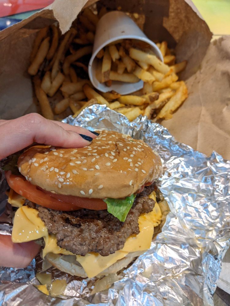 FIVE GUYS - 19 Photos & 20 Reviews - Burgers - 7856 E, McLean, VA ...