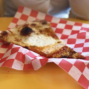 FRONT STREET PIZZA - Brooklyn, New York - 258 Photos & 425 Reviews ...