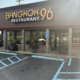 BANGKOK 96 - Updated December 2025 - 401 Photos & 578 Reviews - 2450 S ...