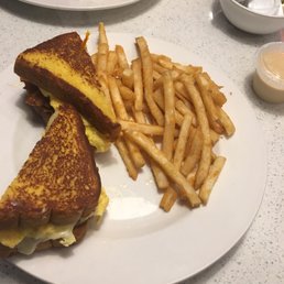 FISHTOWN DINER - Updated July 2025 - 133 Photos & 271 Reviews - 2424 E ...