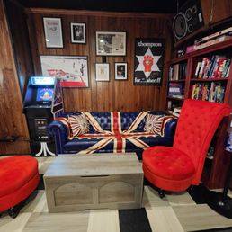 POETRY LOUNGE - Updated November 2025 - 91 Photos & 10 Reviews - 313 ...