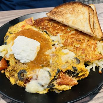 CRUMBS BREAKFAST, LUNCH & BAR - Updated December 2025 - 2090 Photos ...