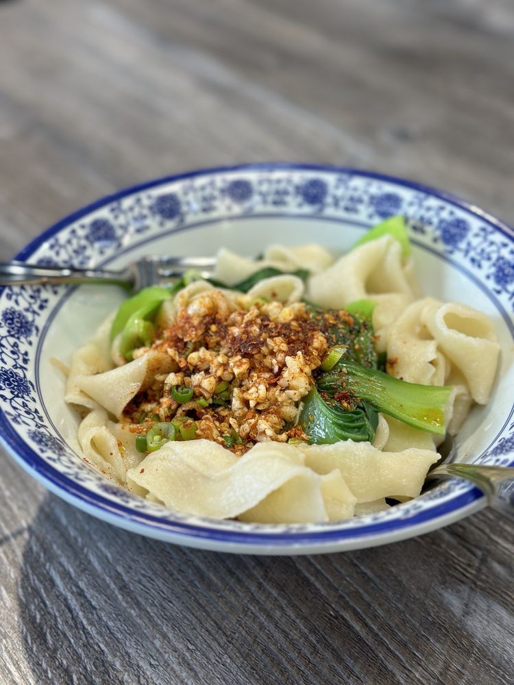 YUMMY NOODLE KITCHEN - Updated May 2026 - 114 Photos & 29 Reviews ...