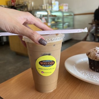 VEES CAFE - Updated July 2024 - 870 Photos & 947 Reviews - 5418 W Adams ...