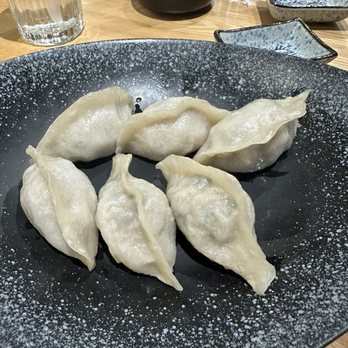 TOMO 202 - Updated October 2025 - 117 Photos & 32 Reviews - 806 Federal ...