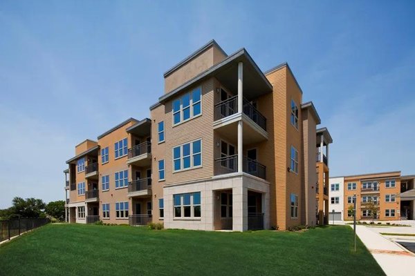 THE LANDINGS AT BROOKS CITY-BASE - Updated May 2026 - 26 Photos - 7803 ...