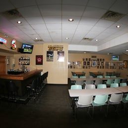 THE BAR - OSHKOSH - Updated December 2025 - 38 Photos & 40 Reviews ...