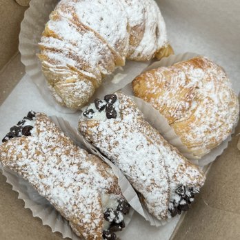 ITALIAN BAKERY - Updated January 2025 - 110 Photos & 95 Reviews - 82 E ...