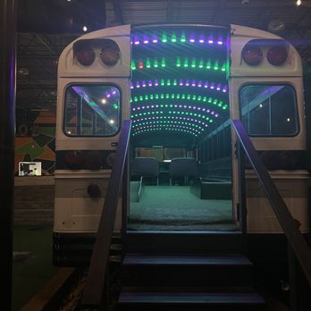 PARTEE SHACK - Updated September 2025 - 113 Photos & 33 Reviews - 3712 ...