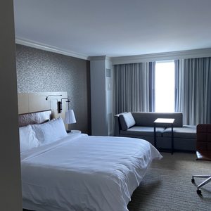 HILTON BALTIMORE INNER HARBOR - 448 Photos & 313 Reviews - Hotels - 401 ...