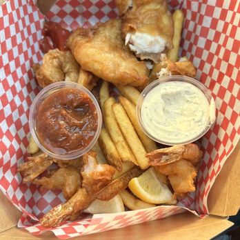 PORTLAND FISH MARKET - Updated May 2024 - 128 Photos & 182 Reviews ...