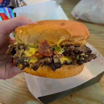 COSMO BURGER - Updated April 2025 - 67 Photos & 93 Reviews - 7438 ...