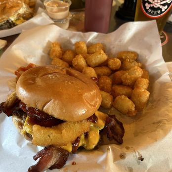 THE HONEY HOLE - Updated December 2025 - 10 W 1st St, Halsey, Oregon ...