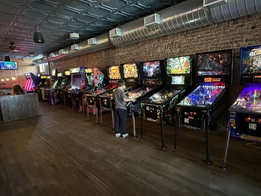 BEERCADE - Updated December 2025 - 130 Photos & 147 Reviews - 6104 ...