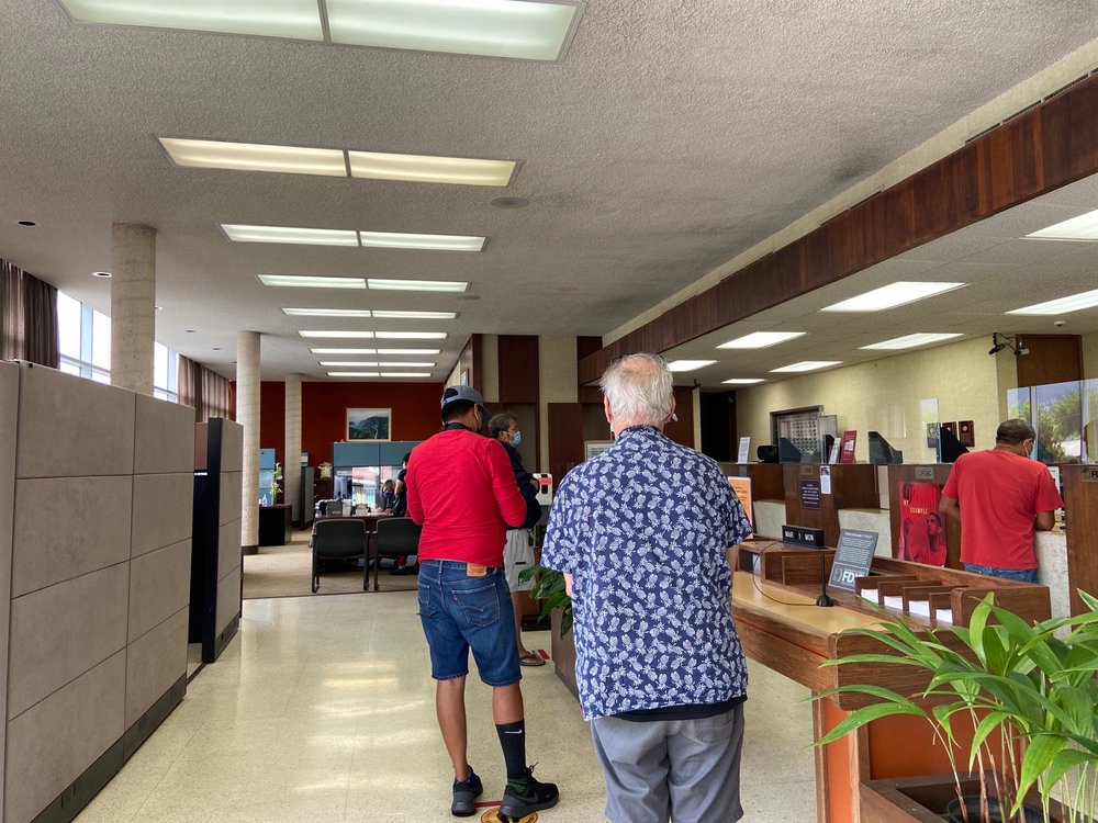 FIRST HAWAIIAN BANK - KALIHI BRANCH - 12 Photos & 19 Reviews - 2250 No ...