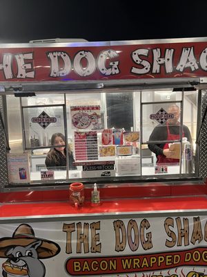 THE DOG SHACK - Updated October 2025 - 28 Photos - Fresno, California ...