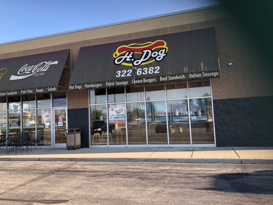 H DOG BURGERS & BEEF - 61 Photos & 57 Reviews - 36 US Hwy 41 ...