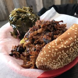 SMOKIN’ WOLF - 80 Photos & 123 Reviews - 199 Pantigo Rd, East Hampton ...