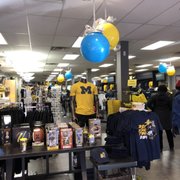 THE M DEN ON CAMPUS - 29 Photos & 26 Reviews - Accessories - 303 S ...