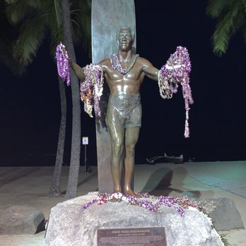 DUKE PAOA KAHANAMOKU STATUE - Updated August 2025 - 306 Photos & 86 ...