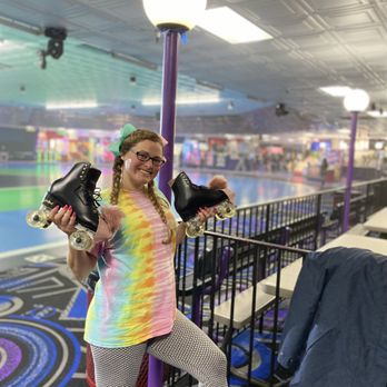 CLASSIC FUN CENTER - Updated July 2024 - 59 Photos & 88 Reviews - 9151 ...