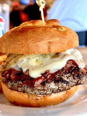 108 ALE HOUSE - Updated December 2025 - 139 Photos & 134 Reviews - 108 ...