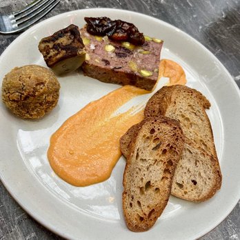 THE RABBIT HOLE - Updated November 2024 - 108 Photos & 46 Reviews - 21 ...