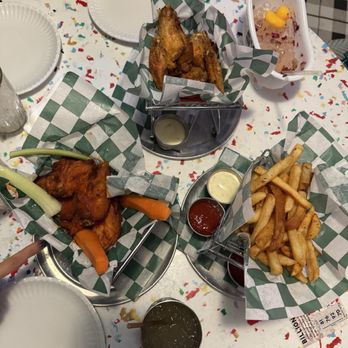 HOLEY MOLEY - Updated May 2025 - 138 Photos & 93 Reviews - 1315 3rd St ...