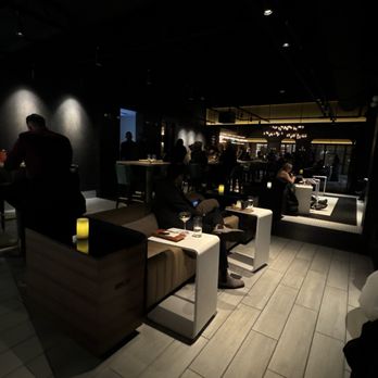 IO GODFREY LOUNGE - Updated August 2024 - 94 Photos & 44 Reviews - 1401 ...