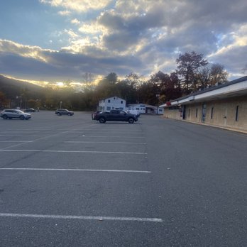 CHINA WOK - Updated January 2026 - 10 Reviews - 28 E Locust St ...