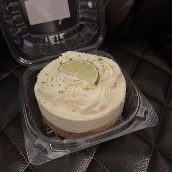 CRUM CAKES BAKERY - Updated October 2025 - 120 Photos & 21 Reviews ...