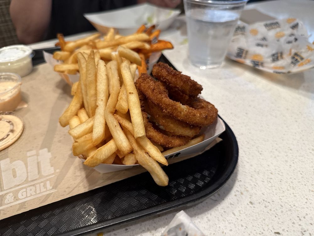 HABIT BURGER & GRILL - Updated December 2025 - 133 Photos & 389 Reviews ...