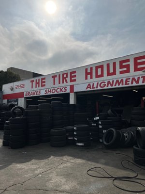 THE TIRE HOUSE - Updated October 2025 - 125 Photos & 428 Reviews - 1818 ...