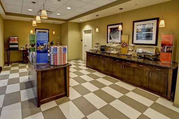 HAMPTON INN & SUITES ROCHESTER/HENRIETTA - 235 Photos & 33 Reviews ...
