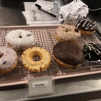 BOXCAR DONUTS - Updated October 2025 - 12 Photos & 13 Reviews - 478 ...