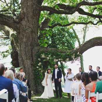 FIELD & FLORIST - Updated May 2025 - 55 Photos & 39 Reviews - 1908 W ...