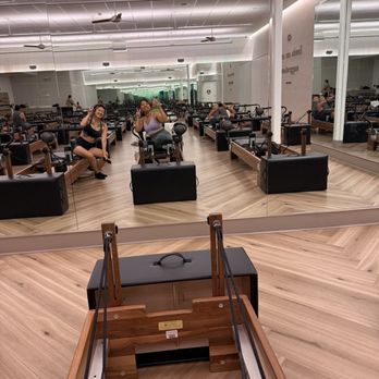 CLUB STUDIO - Updated October 2025 - 141 Photos - 131 Reviews - 6310A E ...