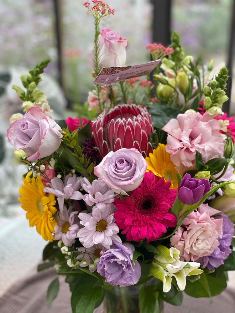 LOPEZ FLOWERS - Updated October 2025 - 93 Photos & 95 Reviews - 440 ...