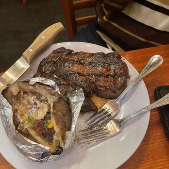 BOURBON ON FRONT - Updated January 2026 - 26 Photos & 25 Reviews - 206 ...