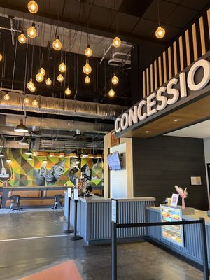 WAREHOUSE CINEMAS ROTUNDA - Updated October 2025 - 109 Photos & 68 ...