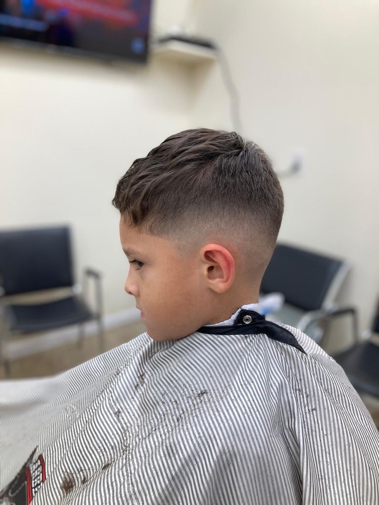 LUIS CLEAN FADES BARBERSHOP - Updated April 2026 - 61 Photos - 735 Main ...