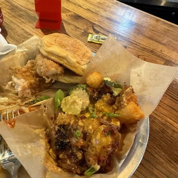 THE HOWLIN BIRD - Updated October 2025 - 208 Photos & 127 Reviews - 123 ...