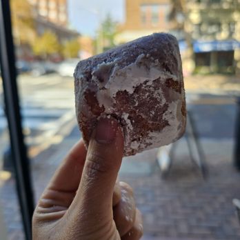 BEN’ YAYS - Updated April 2025 - 94 Photos & 57 Reviews - 1028 King St ...